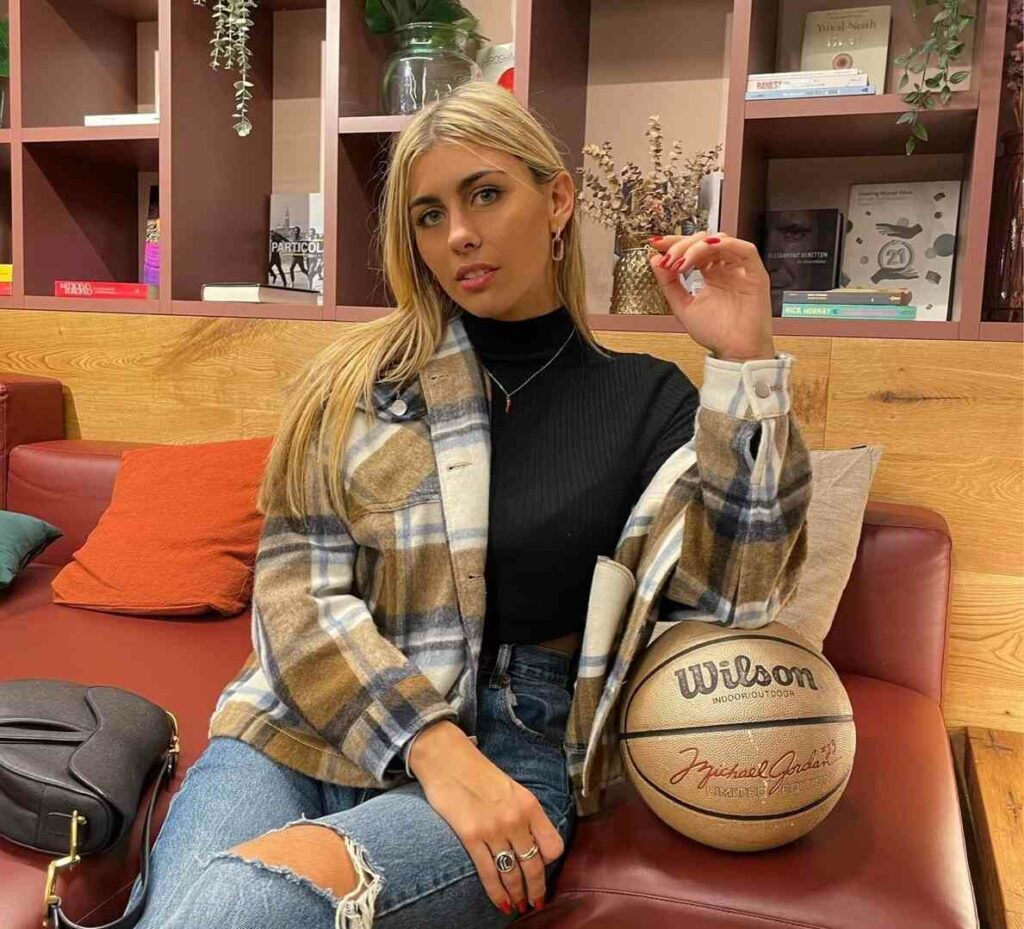 L'influencer legnanese Francesca Tajè: il cuore a metà tra OJM Varese e ...