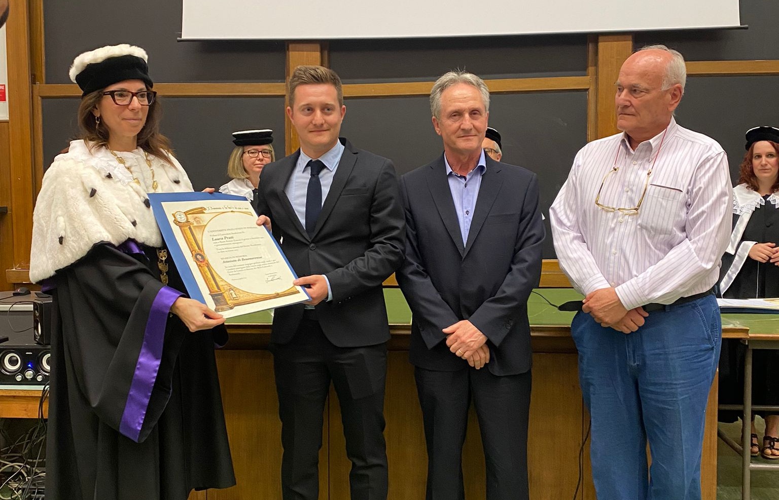 Cardano, "laurea" alla memoria per Laura Prati. Il premio dell ...