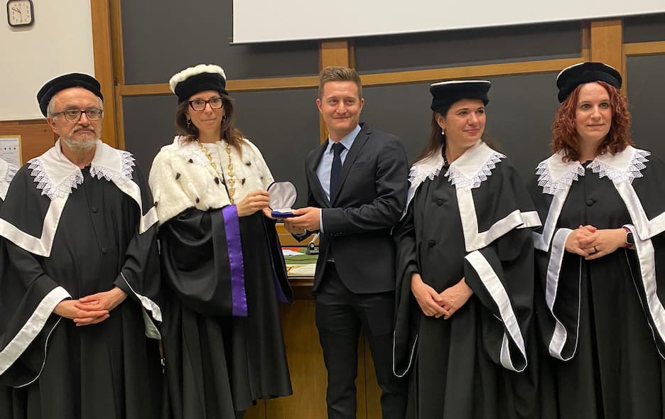 Cardano, "laurea" alla memoria per Laura Prati. Il premio dell ...