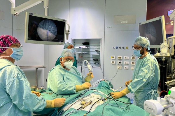 L'Ospedale di Varese è internazionale: operazione in diretta in oltre ...