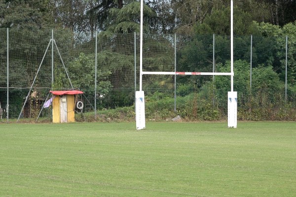 Manto più performante e risparmio idrico: si rinnova il campo del Rugby ...