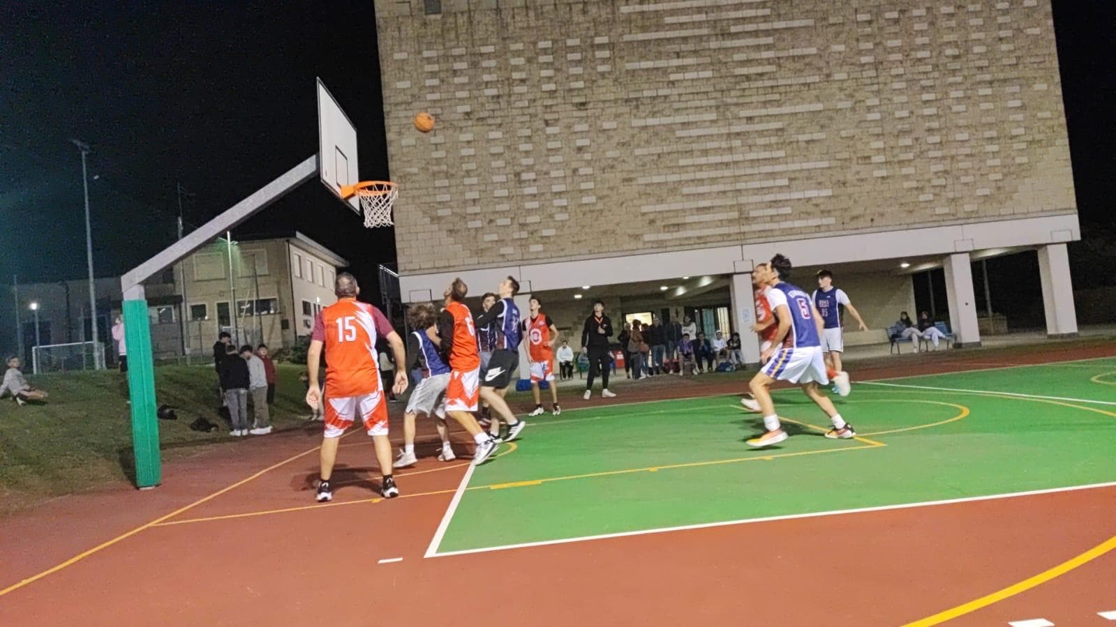 Notti di basket all'Oratorio di Orago con il primo torneo amatoriale "Buzzer Beater" MALPENSA24